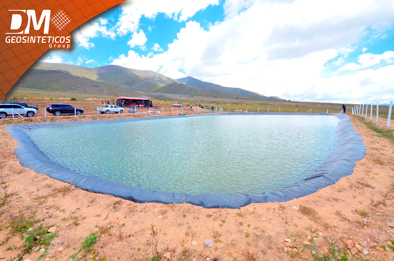 Reservorios de Agua construidos con Geomembrana - DM Geosintéticos